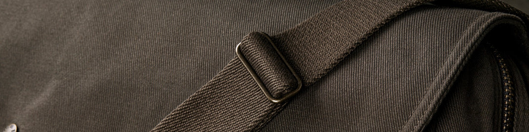 Canvas Webbing and Leather Shoulder Straps | Filson Europe